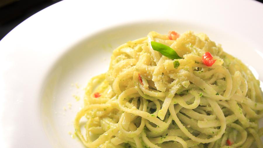 牛油果香蒜醬意粉 Pasta with Avocado Pesto